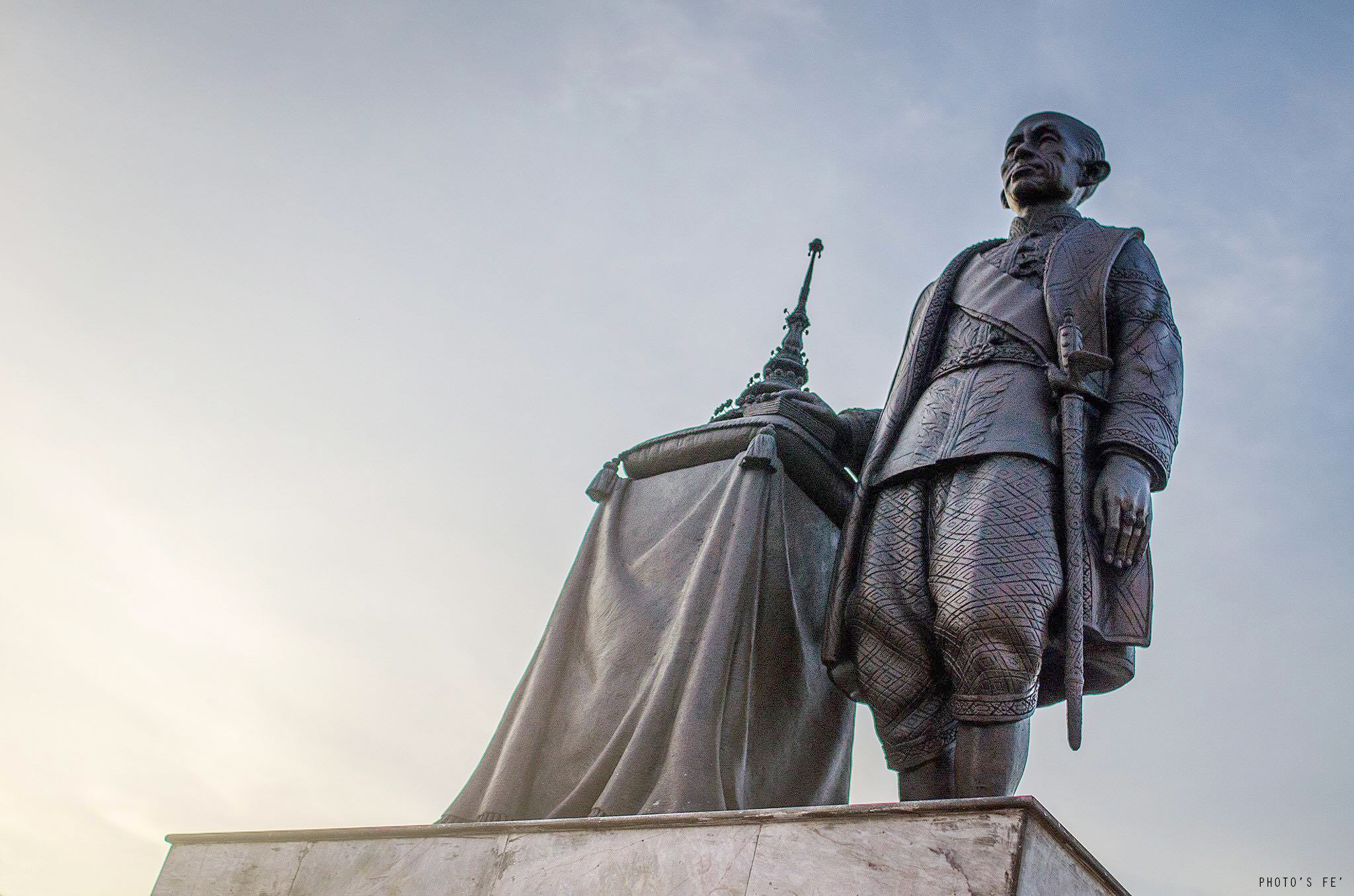 Lưu Văn Vịnh: Bài học canh tân của Vua Phật xứ Thái, Mongkut – Sen Trắng