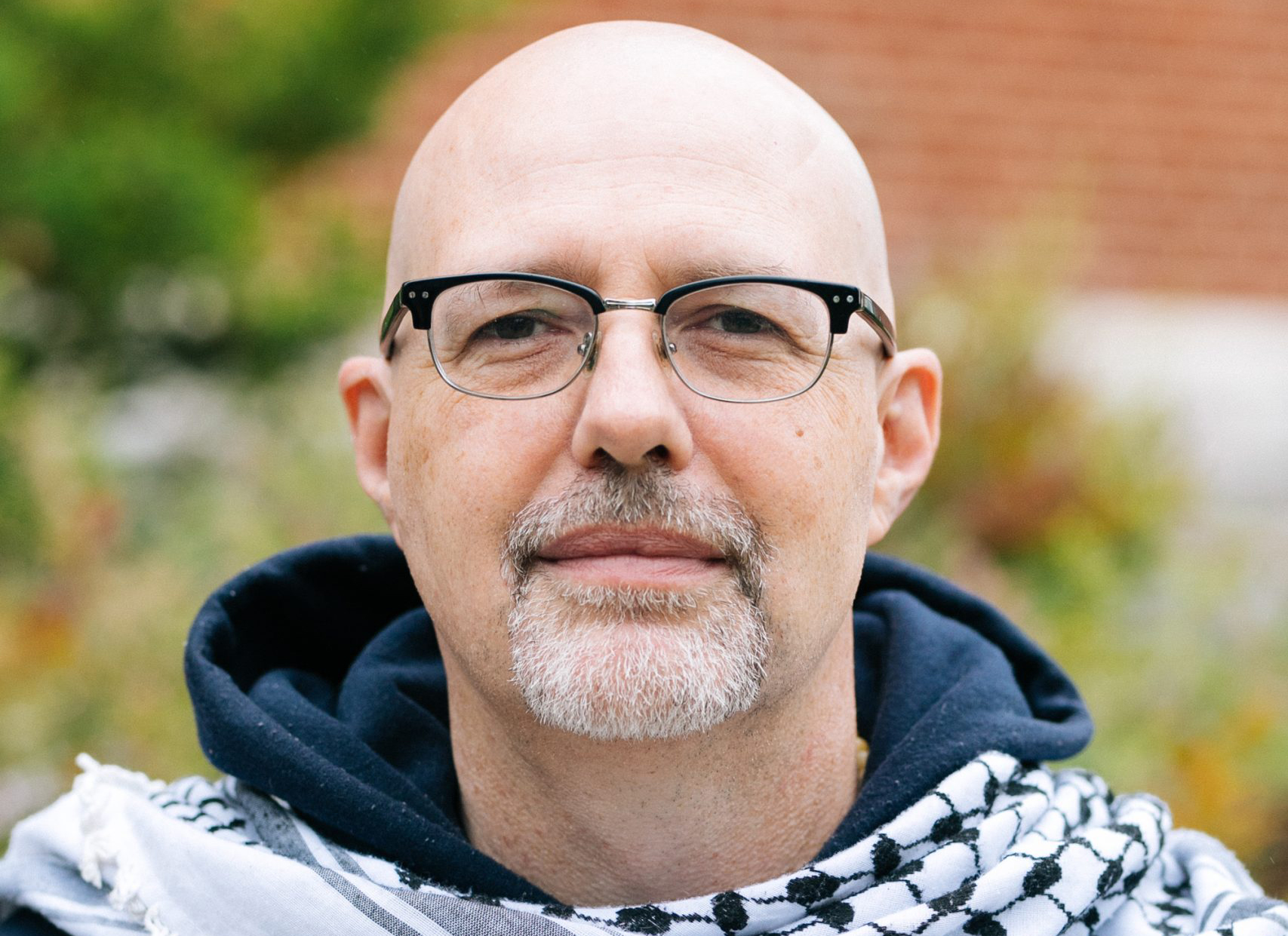 Daniel Rhodes* | Biên tập: Robert Wineburg | Nguyên Cần lược thuật: Vai ...