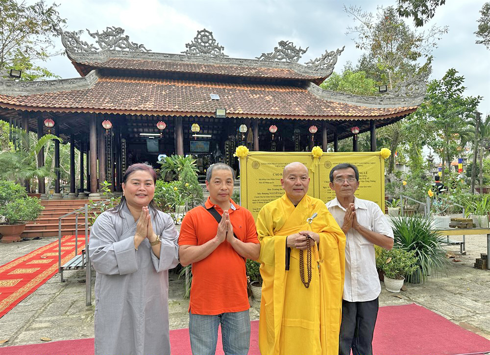 vieng-giac-linh-on-tue-sy-27-3- – Sen Trắng